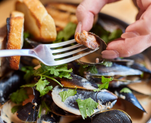 Eat & Drink - Cobblers Tavern | Gastro Pub in Falcon, WA