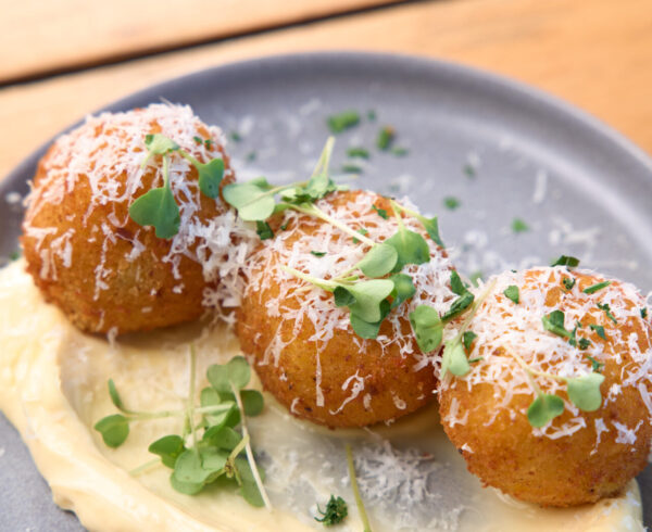 Eat & Drink - Cobblers Tavern | Gastro Pub in Falcon, WA